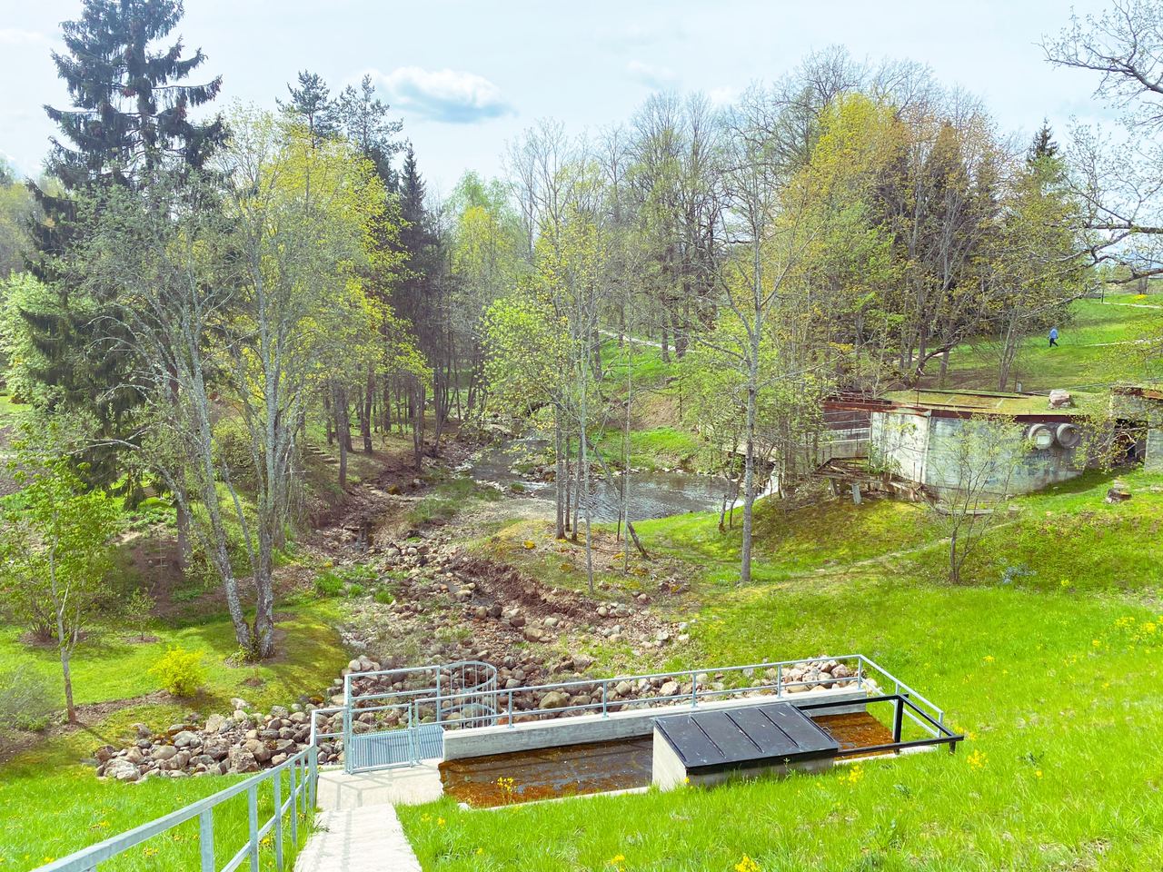 Tepera ezers un vecais parks. Smiltene, Latvija