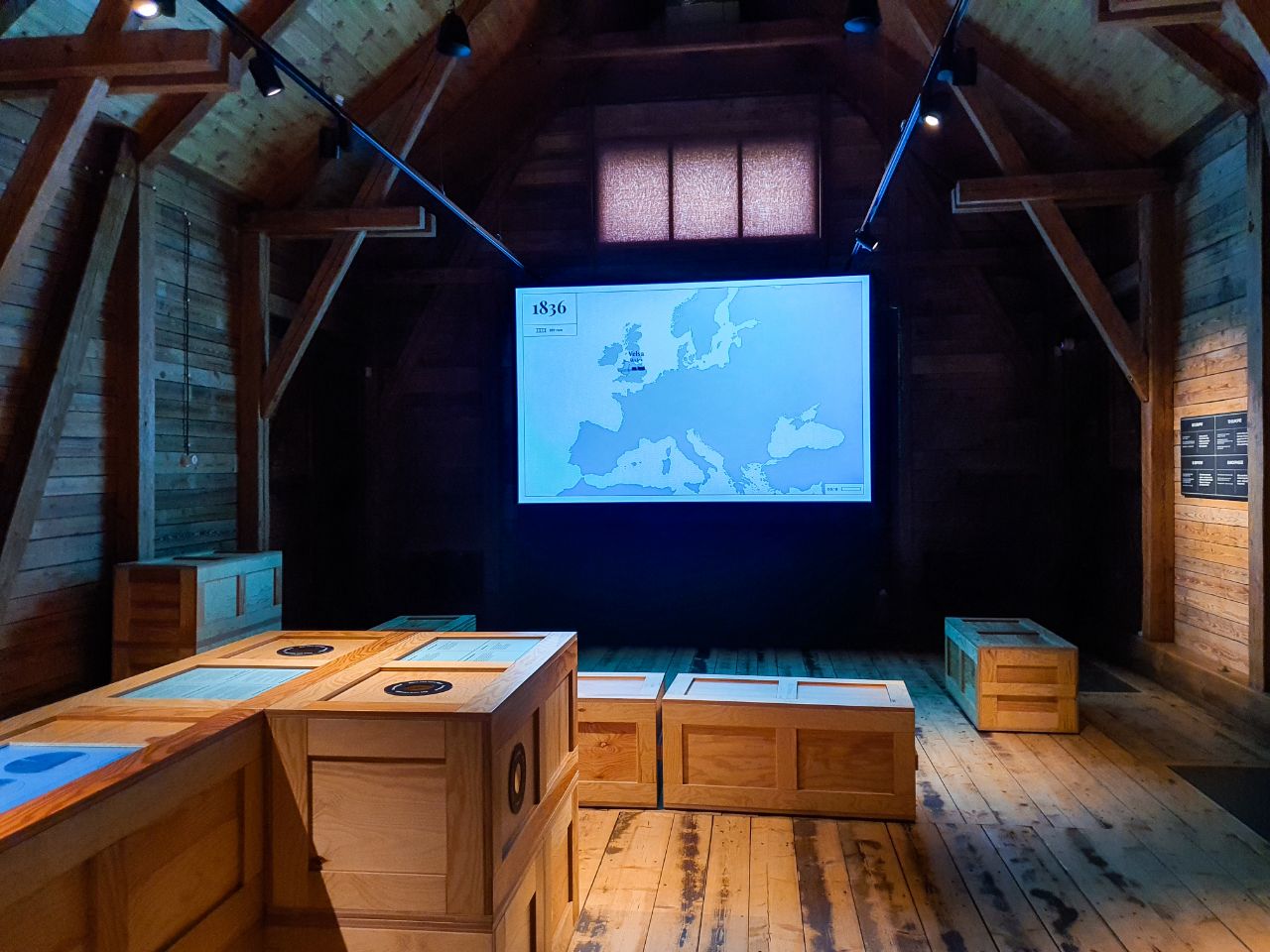 Kitsarööpmelise raudtee muuseum Aluksnes. Läti