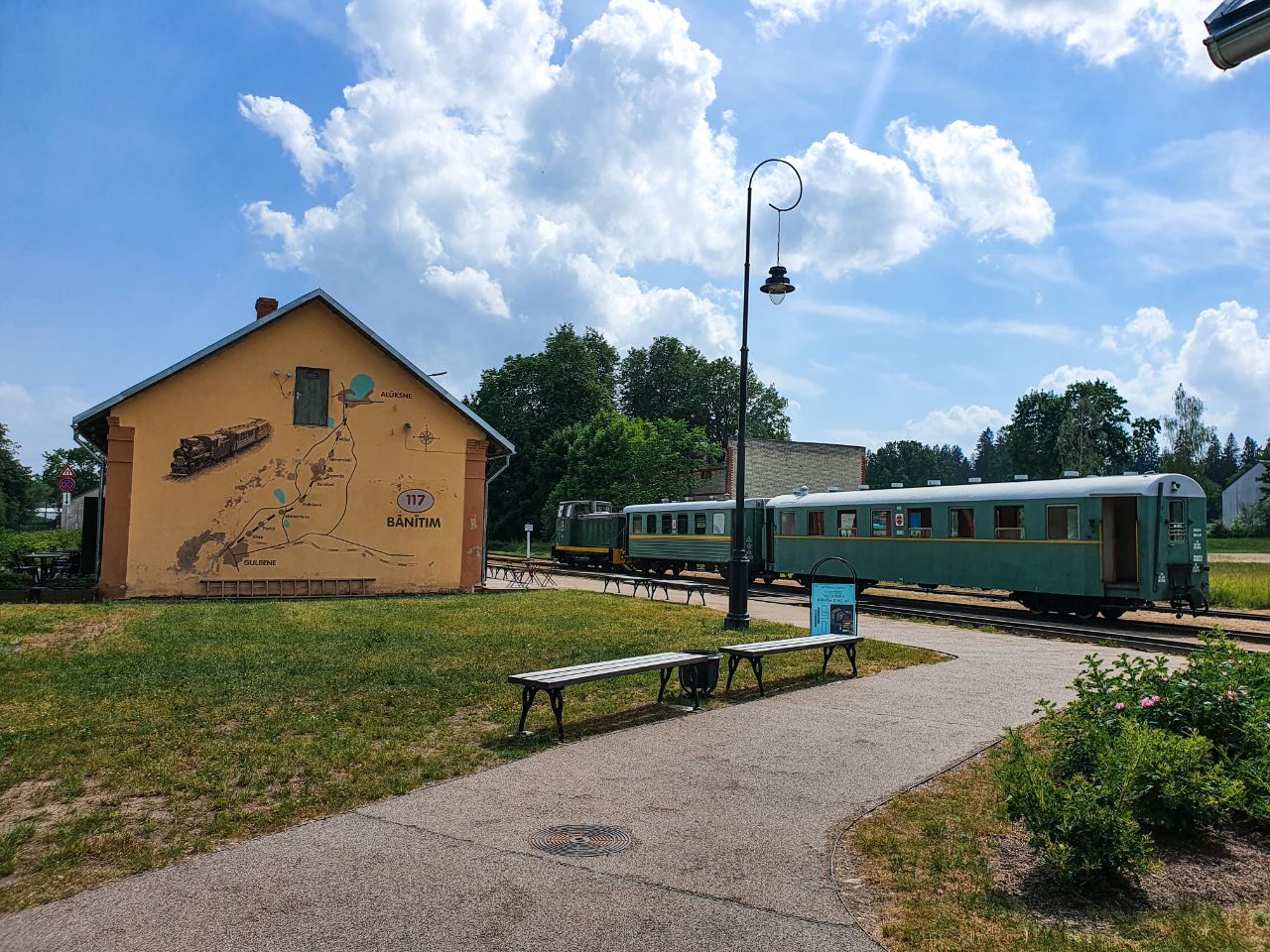 Kitsarööpmelise raudtee muuseum Aluksnes. Läti