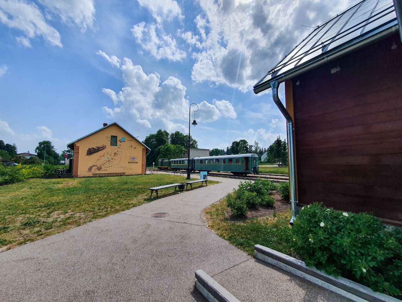 Kitsarööpmelise raudtee muuseum Aluksnes. Läti