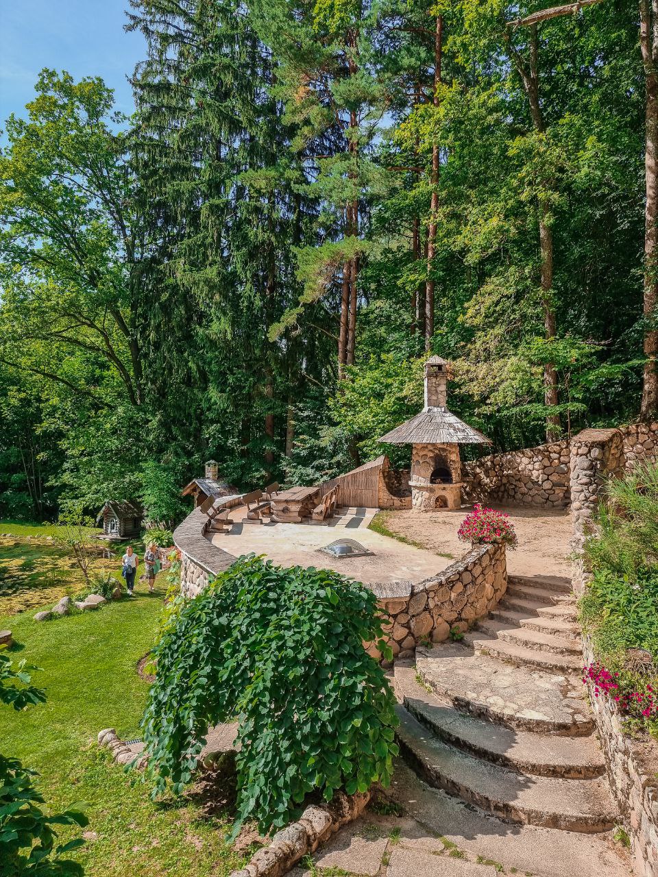 Dabas parks “Svētavots”. Cēsis, Latvija