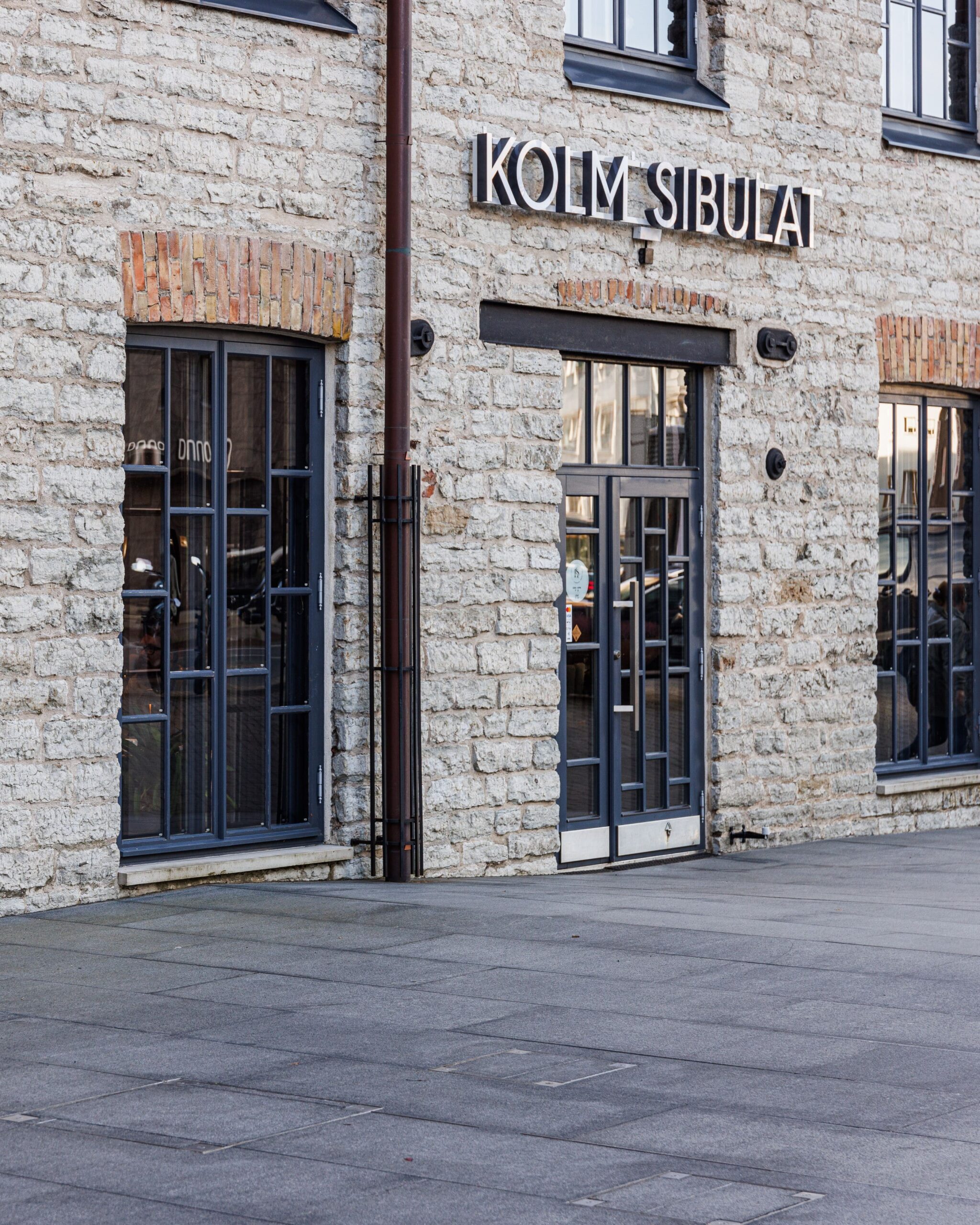 Kolm Sibulat in Tallinn, Estonia
