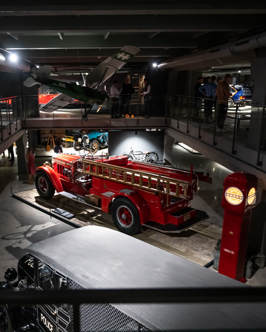 Didžiausias automobilių muziejus Vilniuje, Lietuvoje