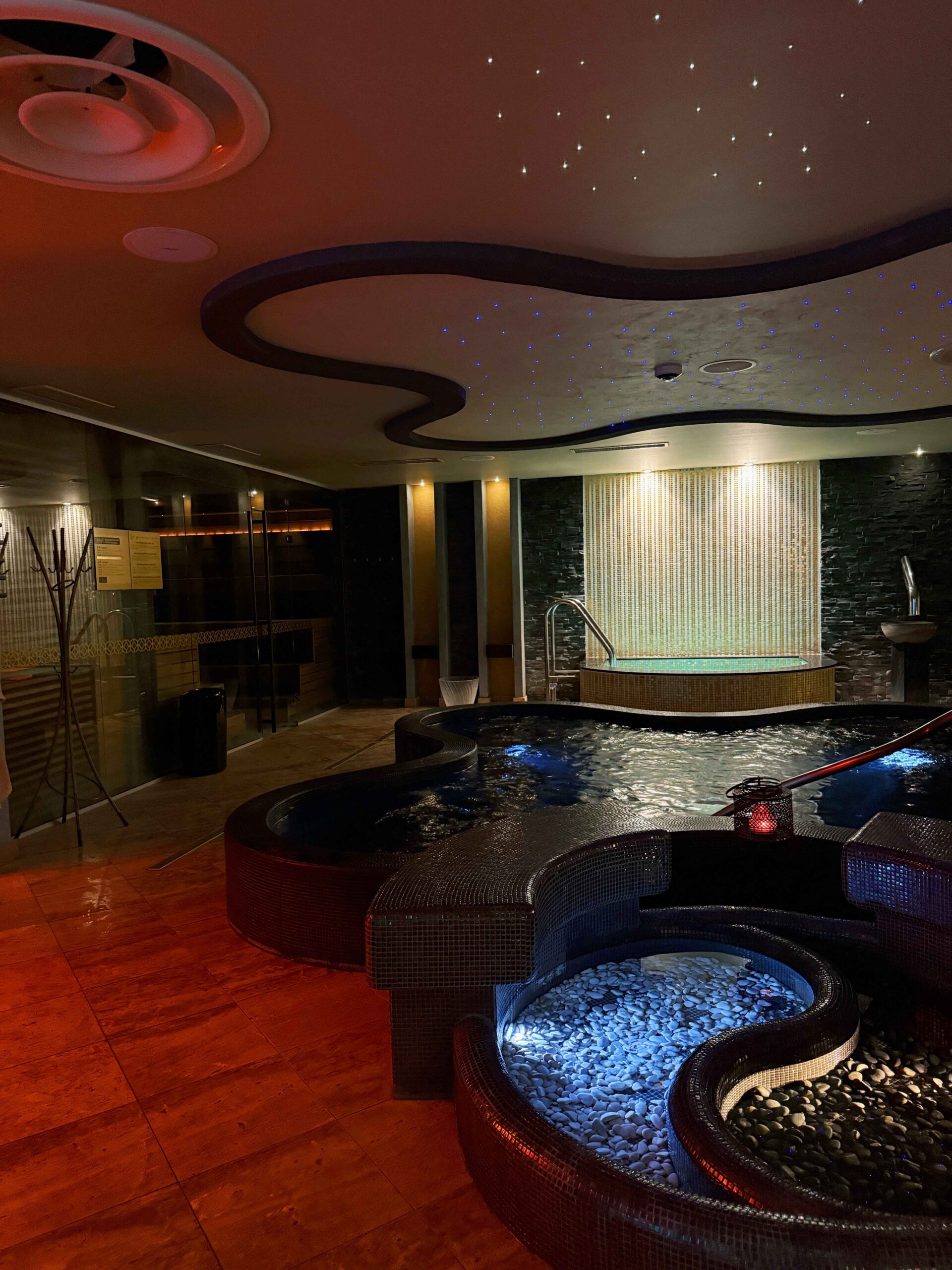 Viimsi Spa & Atlantis H2O veepark. Tallinn, Eesti